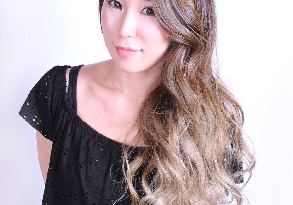 High tone gradation color, 3D color | long | Daikanyama's hair salon ...